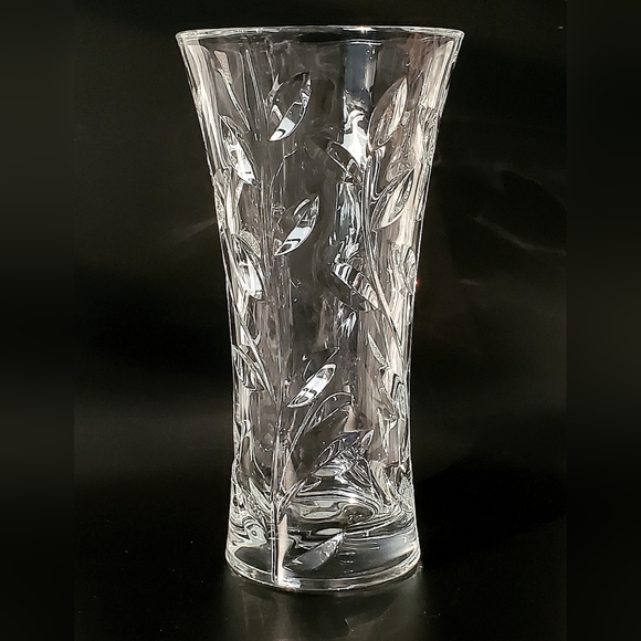 RCR | Accents | 1 34 Laurus Italian Crystal Vase By Rcr | Poshmark